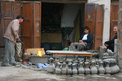Southern Xinjiang Tour: Driving to Kashgar from Urumqi via Taklamakan ...